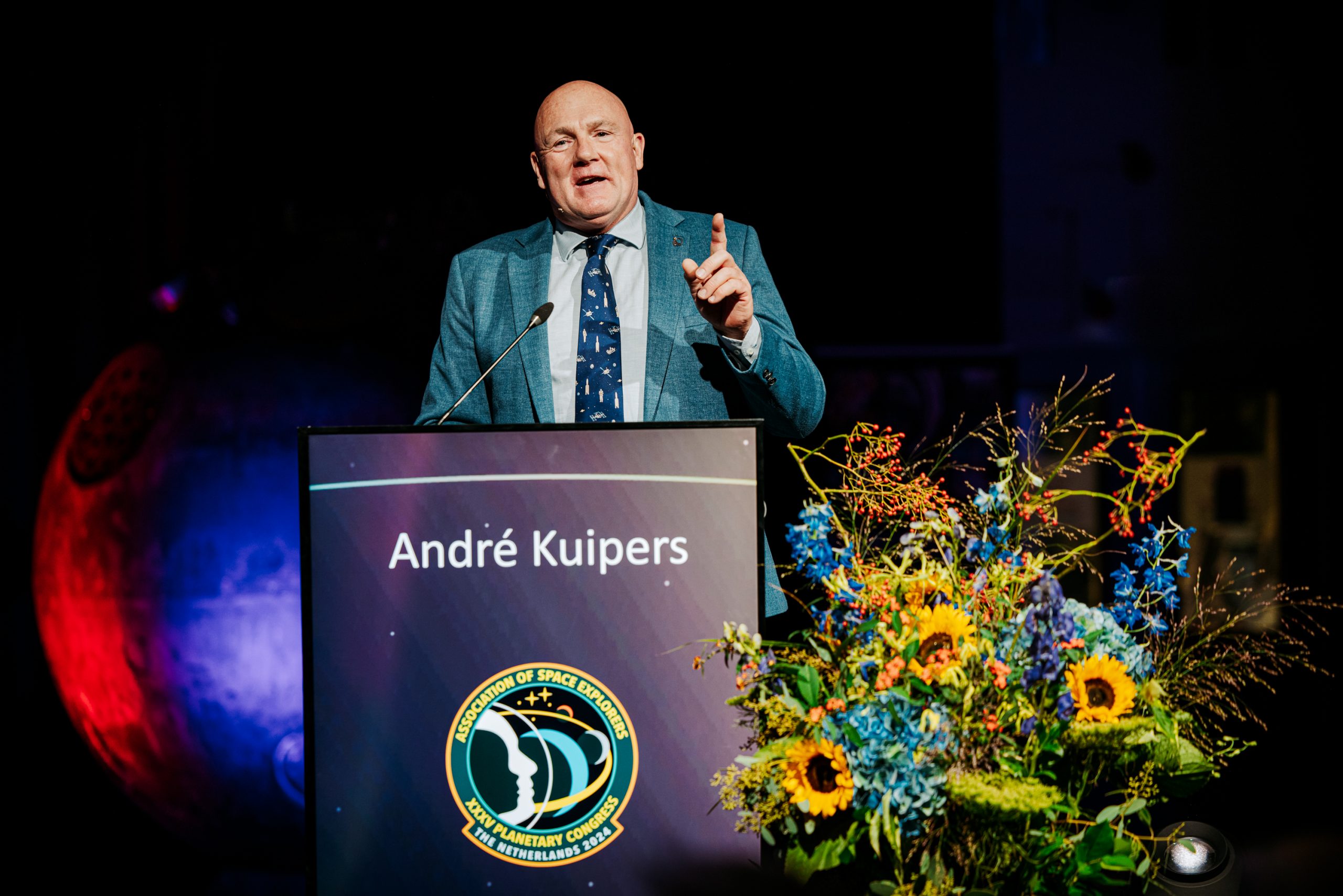 AVEX ondersteunt astronauten op aarde - AVEX