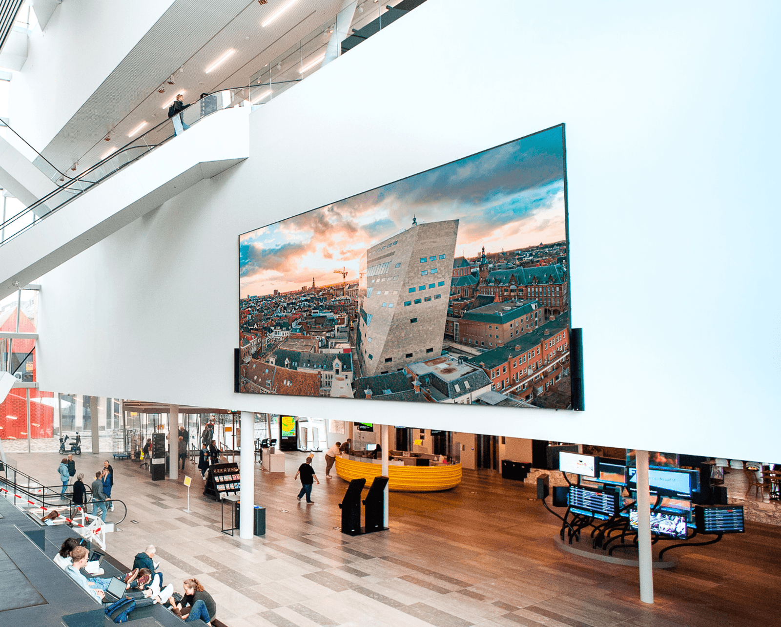 The LED Wall: the sharpest image of 2023 - AVEX