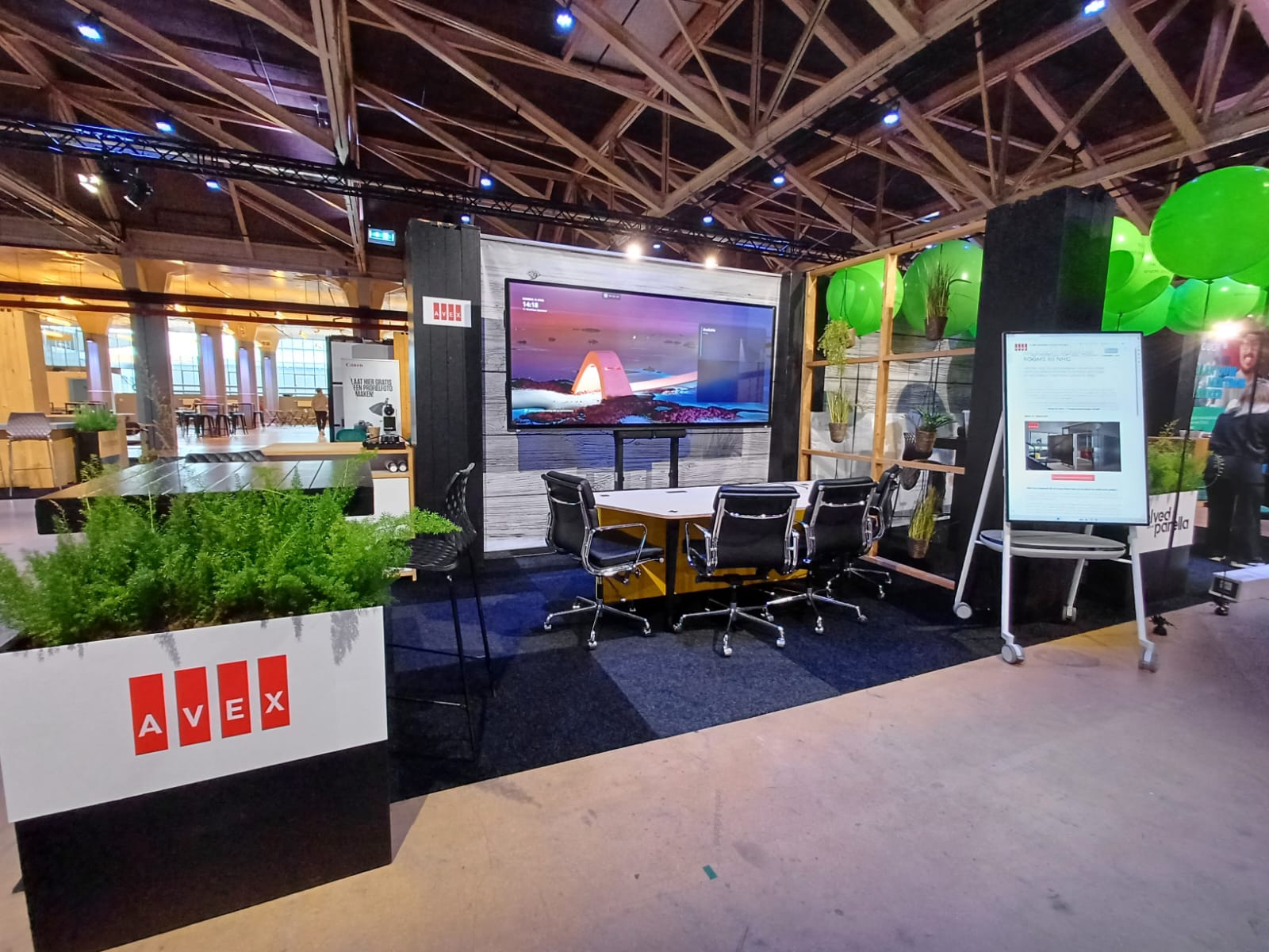 De nieuwe Signature Teams Room van Microsoft in actie - AVEX